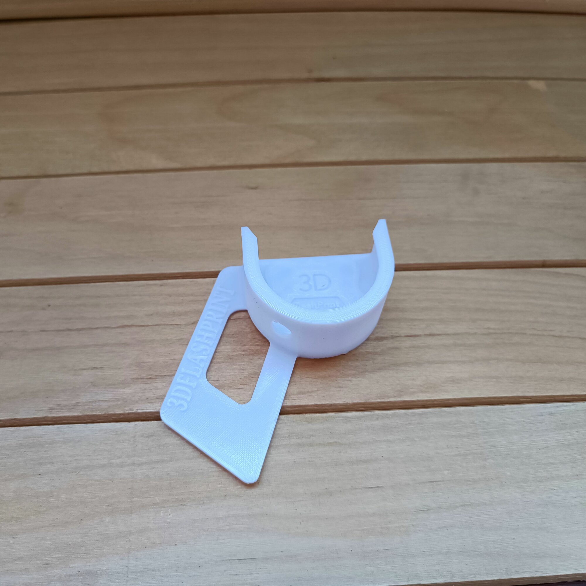 Держатель пробки бензобака Гранта белый