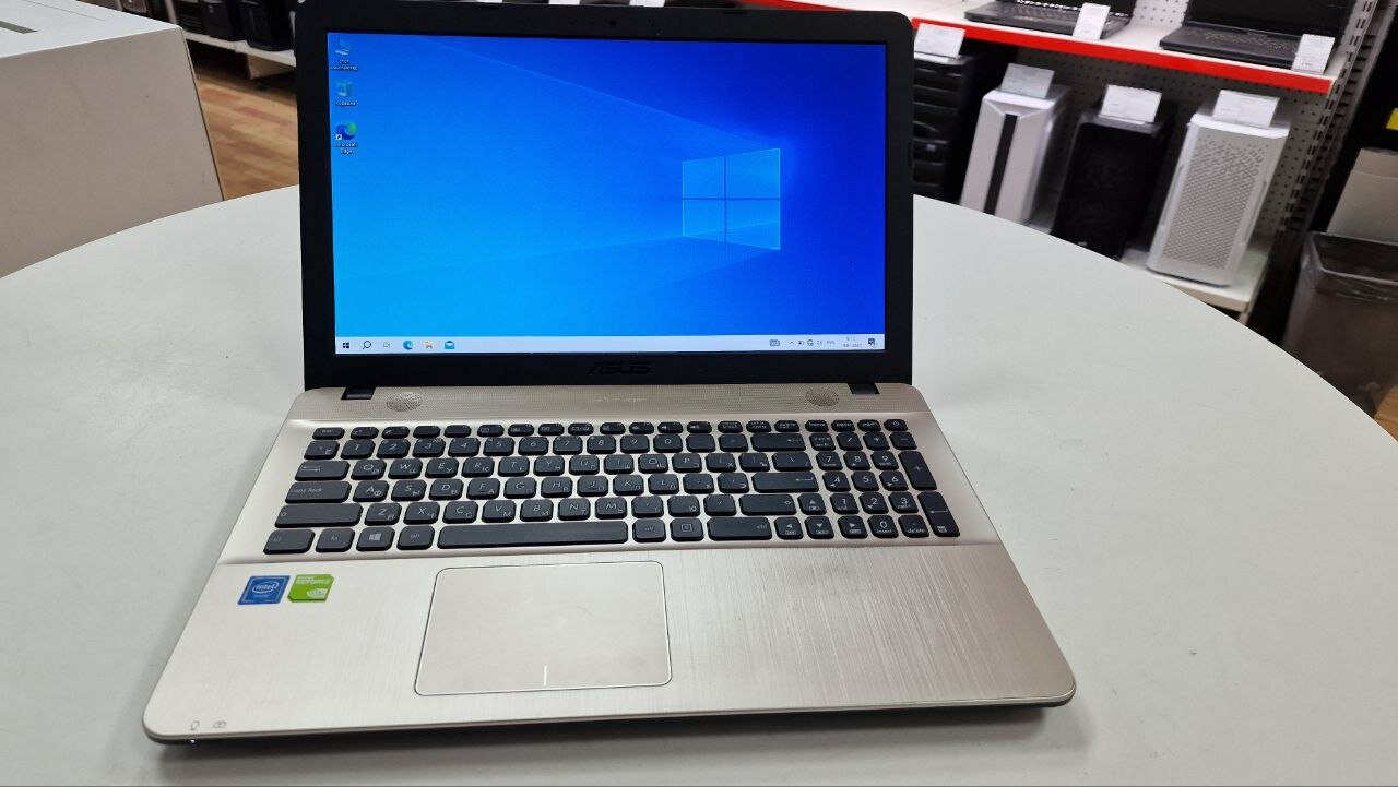 Ноутбук Asus X541SC-XX076T 15,6" 1366x768 Celeron N3060\RAM 4ГБ\SSD 128ГБ\GeForce 810m\Win10