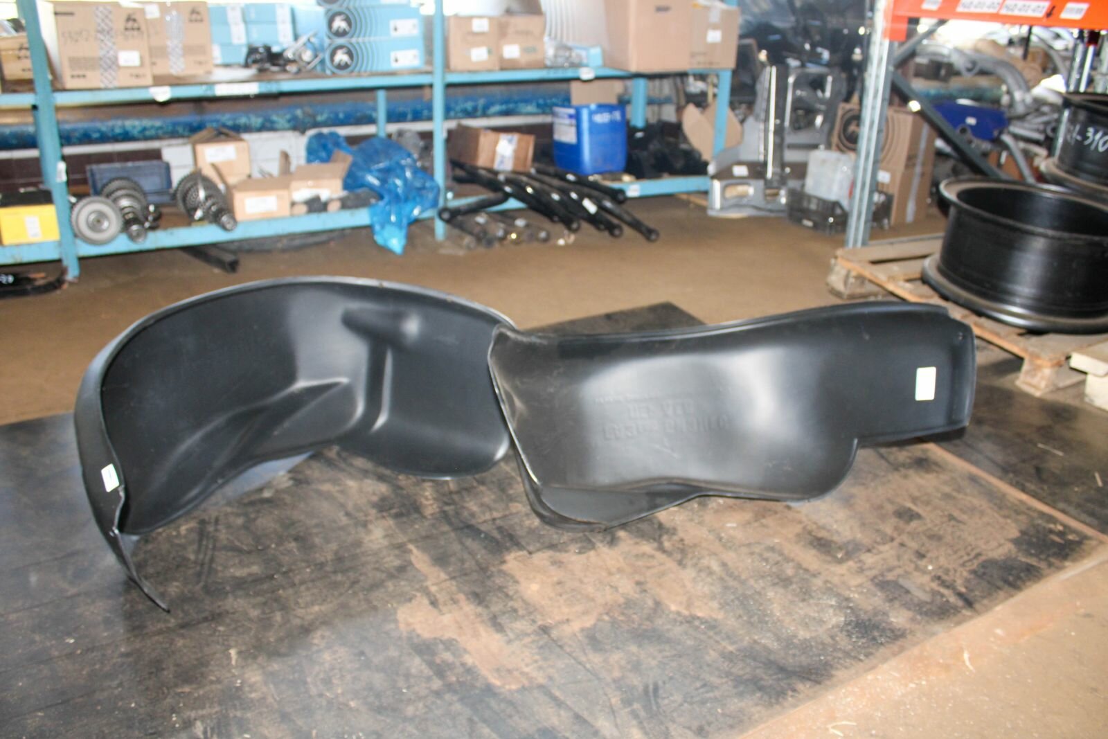 Подкрылок ГАЗ-3302 Бизнес передний комплект