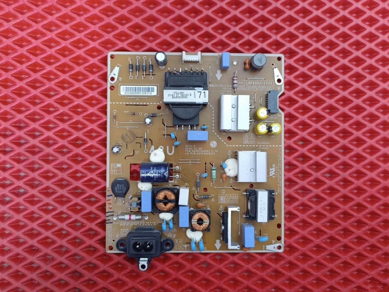 Блок питания (PSU) EAX67209001 (1.5) для телевизора LG 43UJ631V-ZA-RSJG8 в надёжной упаковке