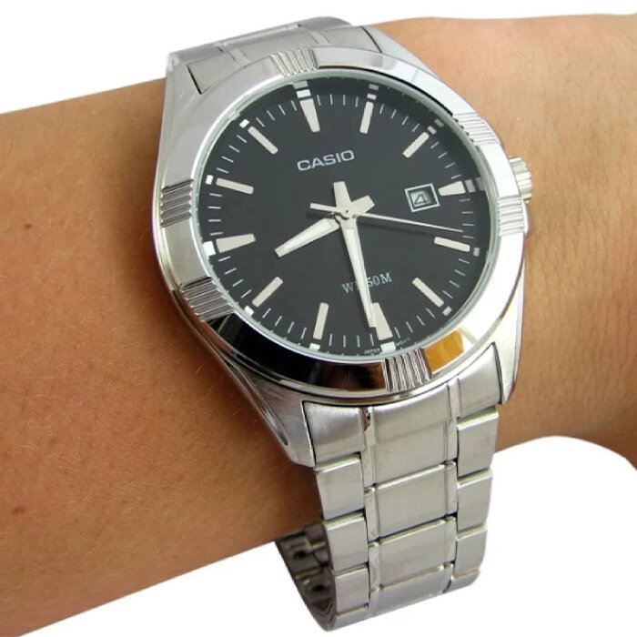 Наручные часы CASIO Collection, серебряный — фото 1