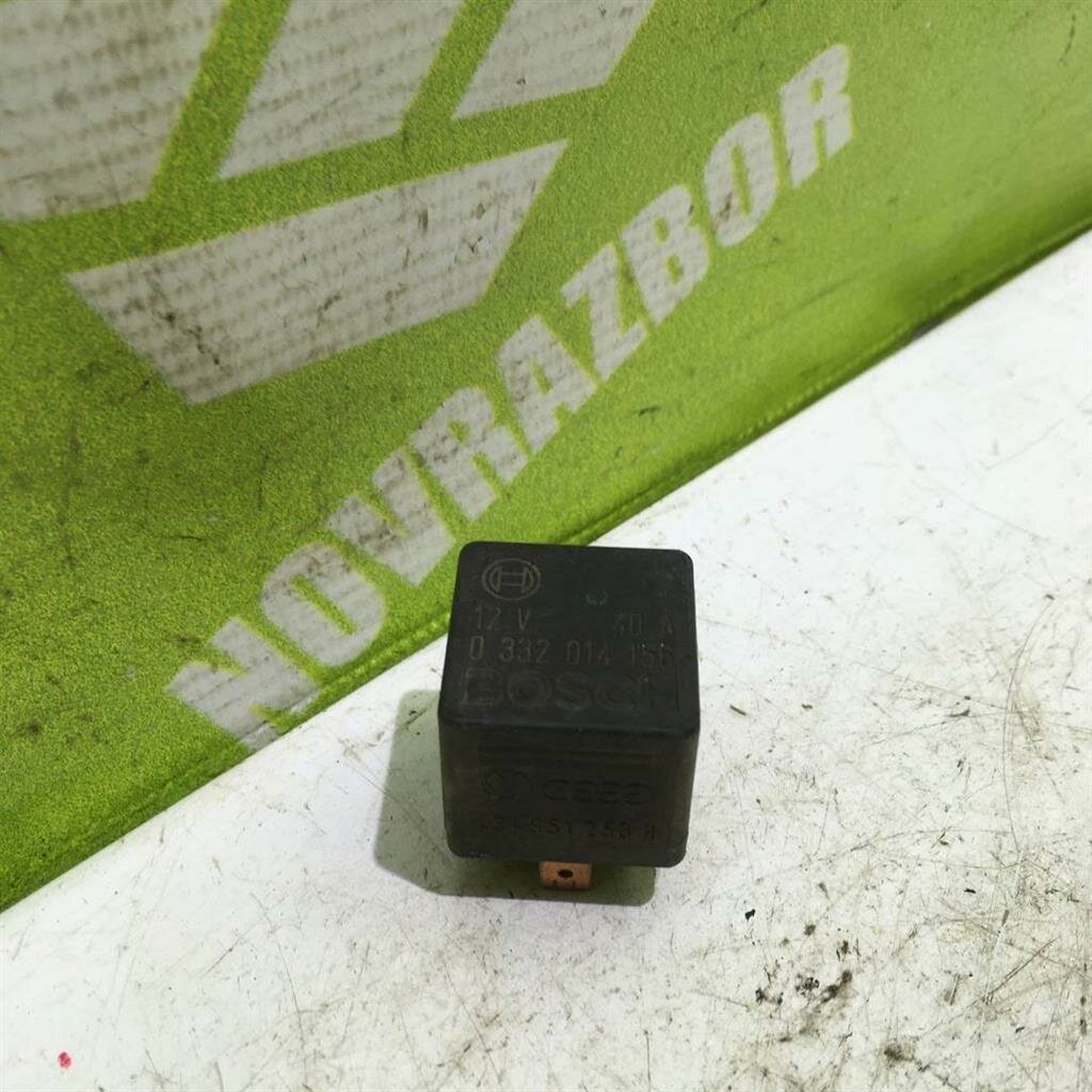 Реле VW Passat B3 1988-1993