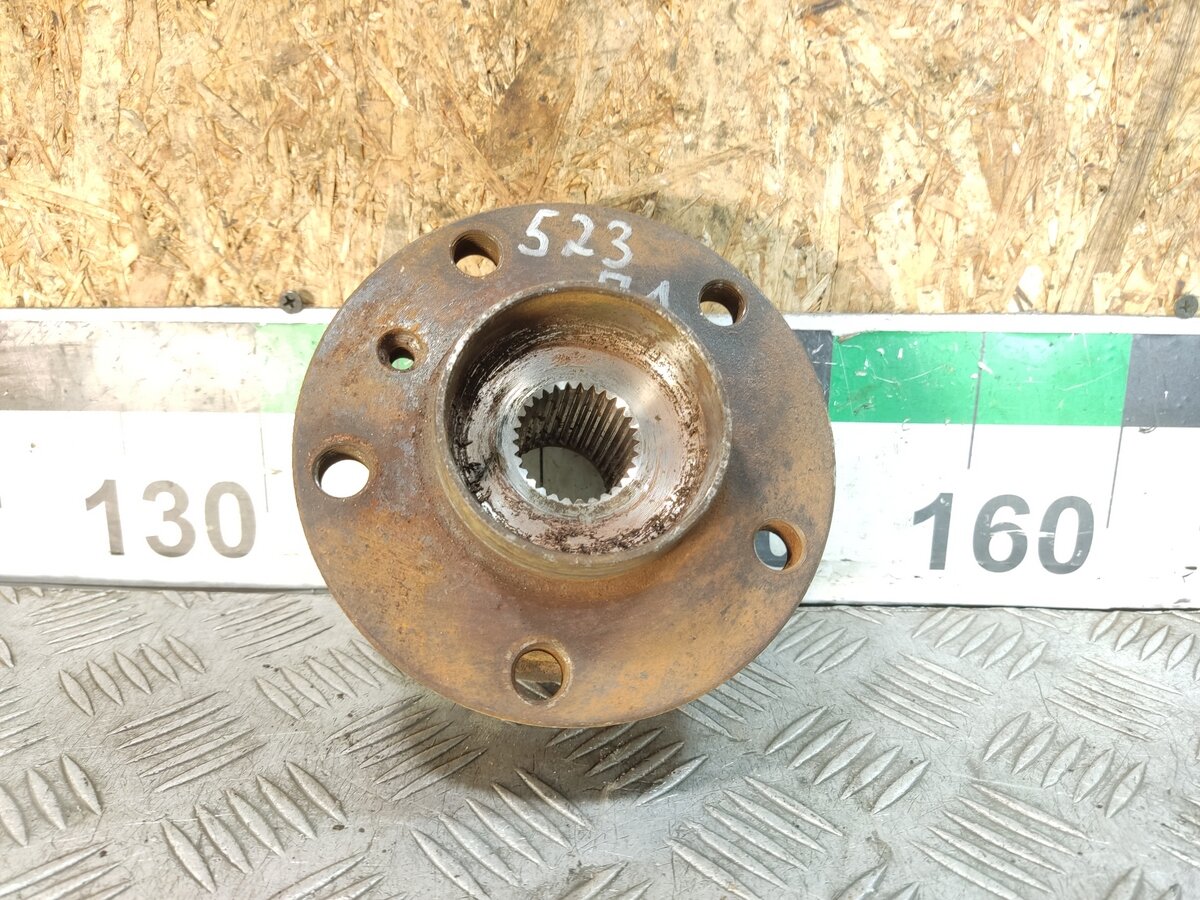 Ступица передняя BMW X5 2007-2013 31226882263