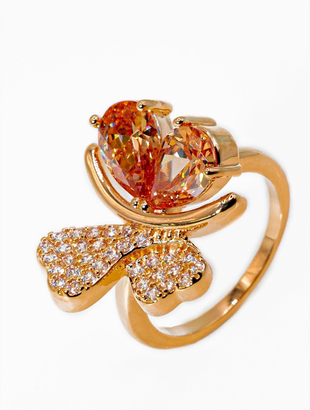 Кольцо, фианит