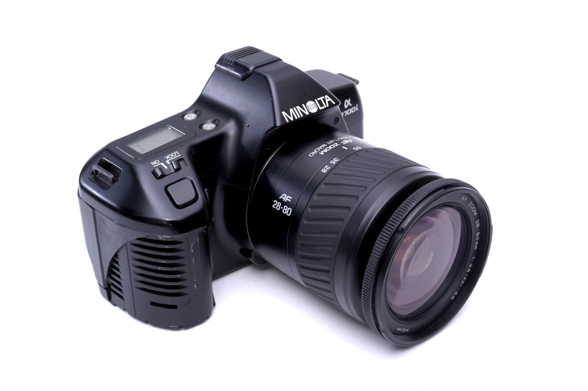 Minolta A 3700i + Minolta AF 28-80mm f3.5 (22)-5.6 Macro