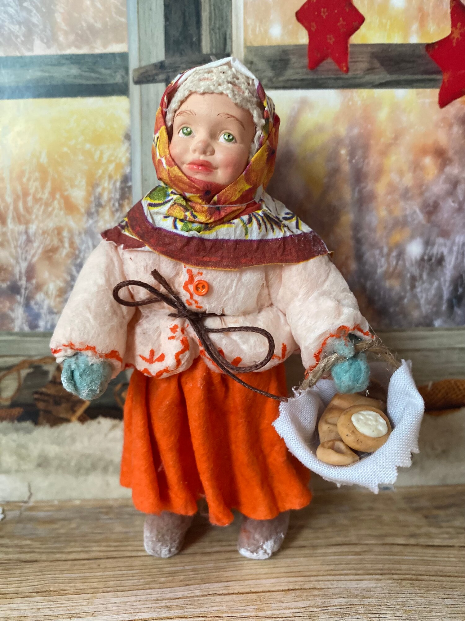 Ватная игрушка "Девушка с корзинкой", ручная работа, декор, высота 11см