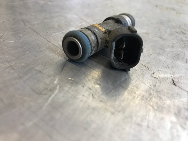 Форсунка инжекторная электрическая Infiniti FX35