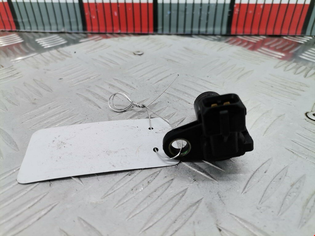 Датчик распредвала Ford Focus 1 95BF12K073AB арт. 1779053