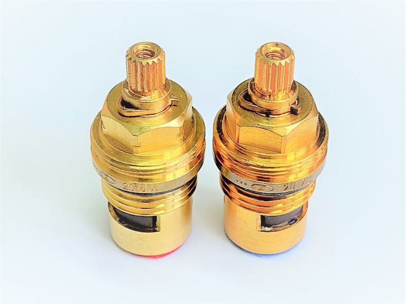 Комплект кран-букс 1/2 90гр, ХВ+ГВ смесителя, 18 шлицов шток