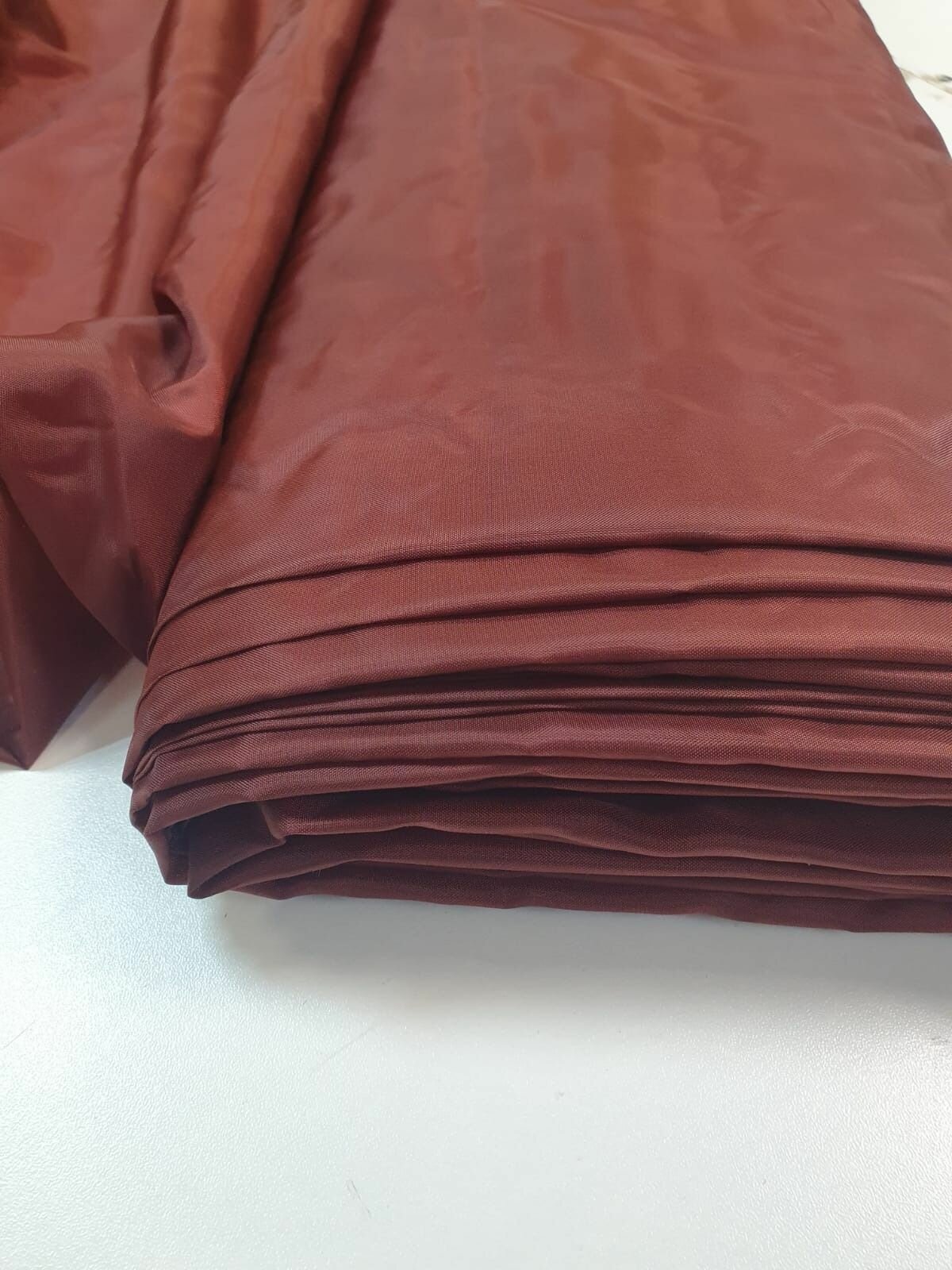 Подкладочная ткань на отрез для шитья и рукоделия, подкладка Тафетта, цвет вишневый, ширина 150 см, длина 1 метр