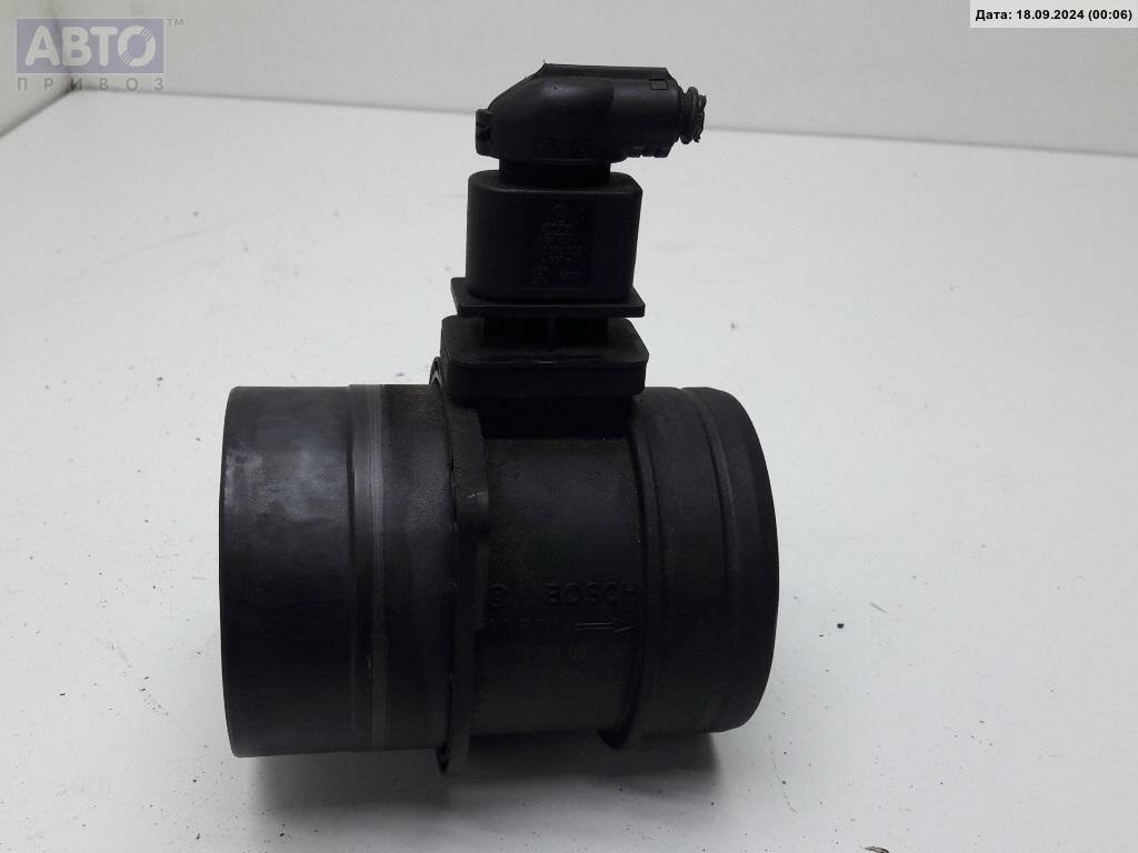 Расходомер (измеритель потока воздуха) Volkswagen Passat B6