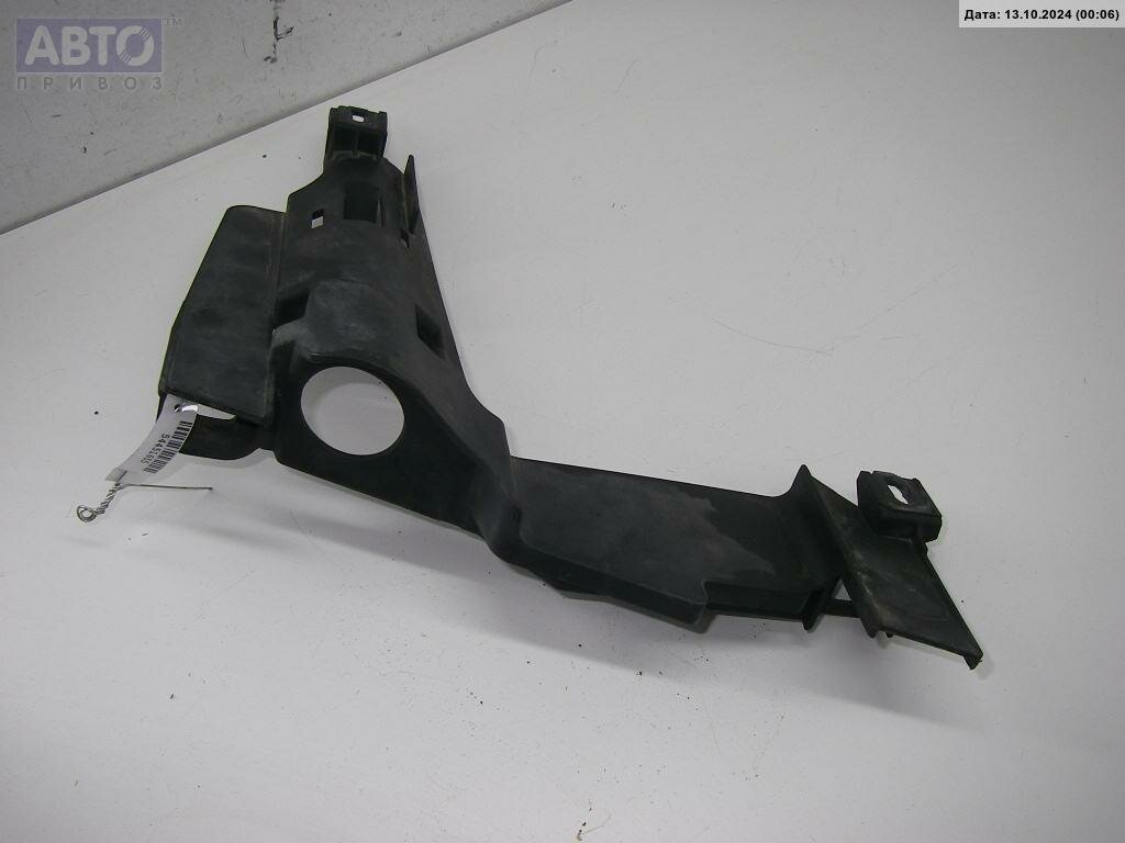 Крепление фары правой BMW 3 E46 (1998-2006)