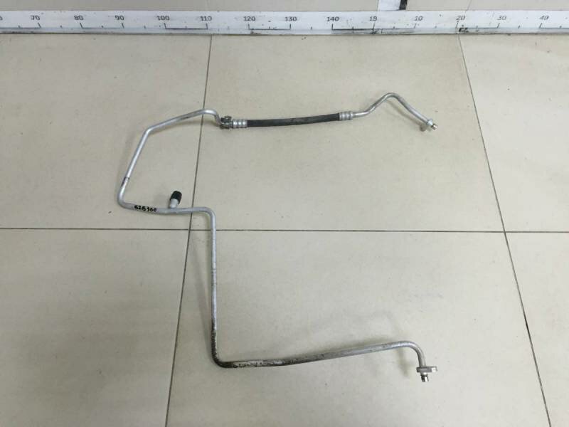 Трубка кондиционера Renault Duster 2012 кат.номер: 924406088R