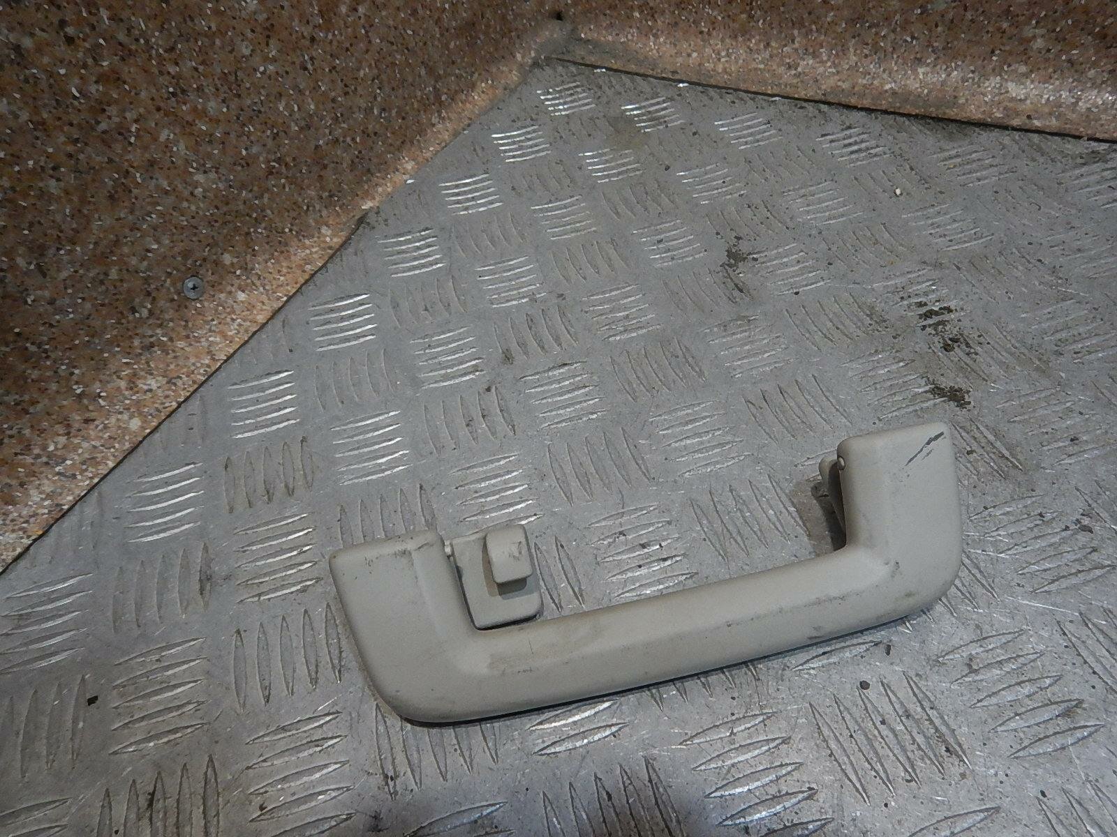 Б/У Ручка внутренняя потолочная, Land Rover (Ленд Ровер)-FREEER 2 (07-14) LAND ROVER FREELANDER 2 (07-14) задняя Грязная....