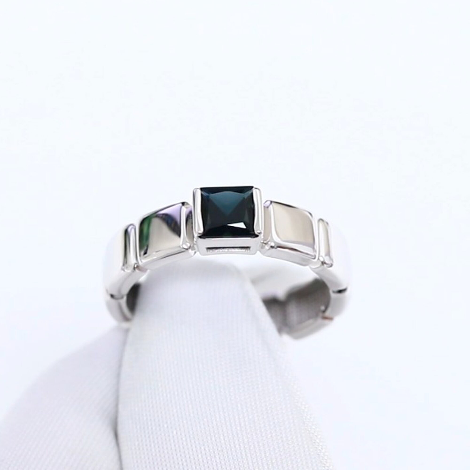 Кольцо, белое золото, 585 проба, сапфир