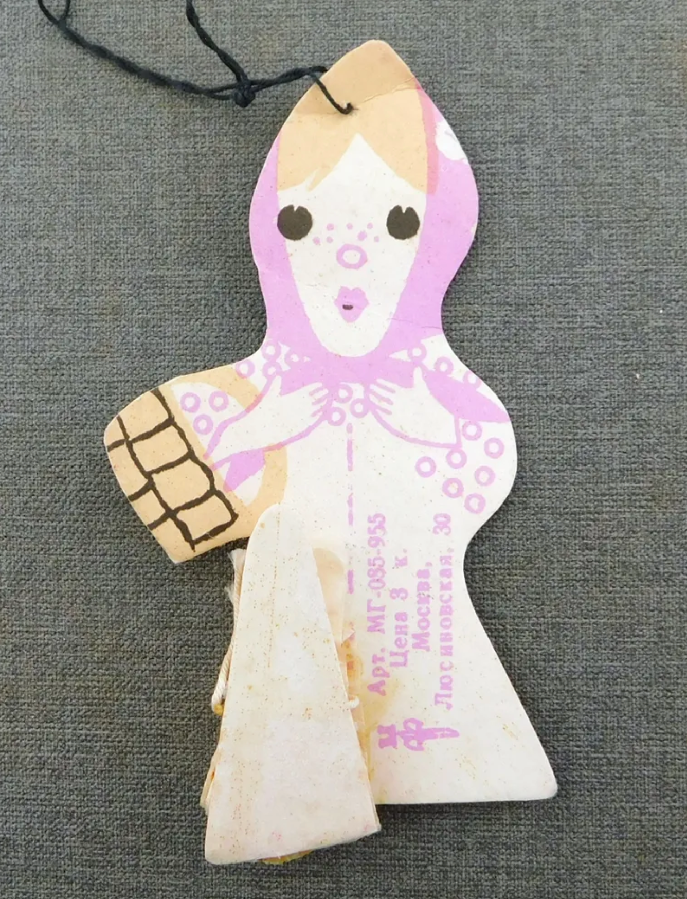 Елочная игрушка-фонарик "Аленка с корзинкой" картон СССР 1970-е гг