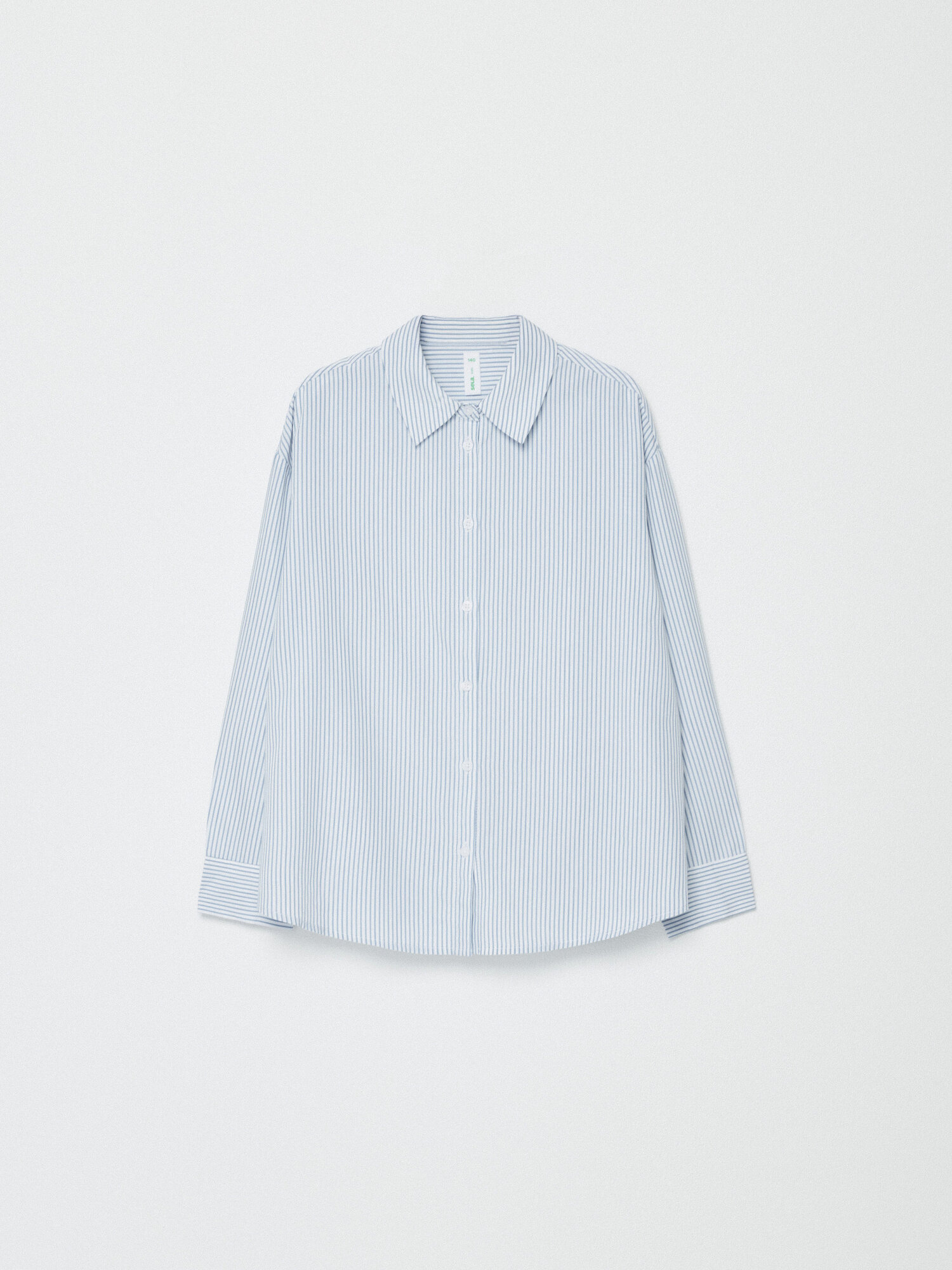 Школьная рубашка