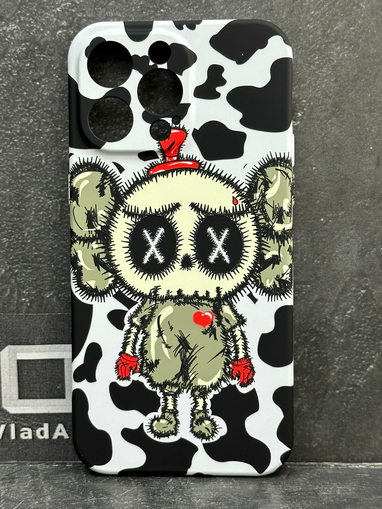 Светящийся чехол-накладка для Iphone 14 pro / Айфон 14 про LUXO/KAWS/ с флуоресцентным рисунком