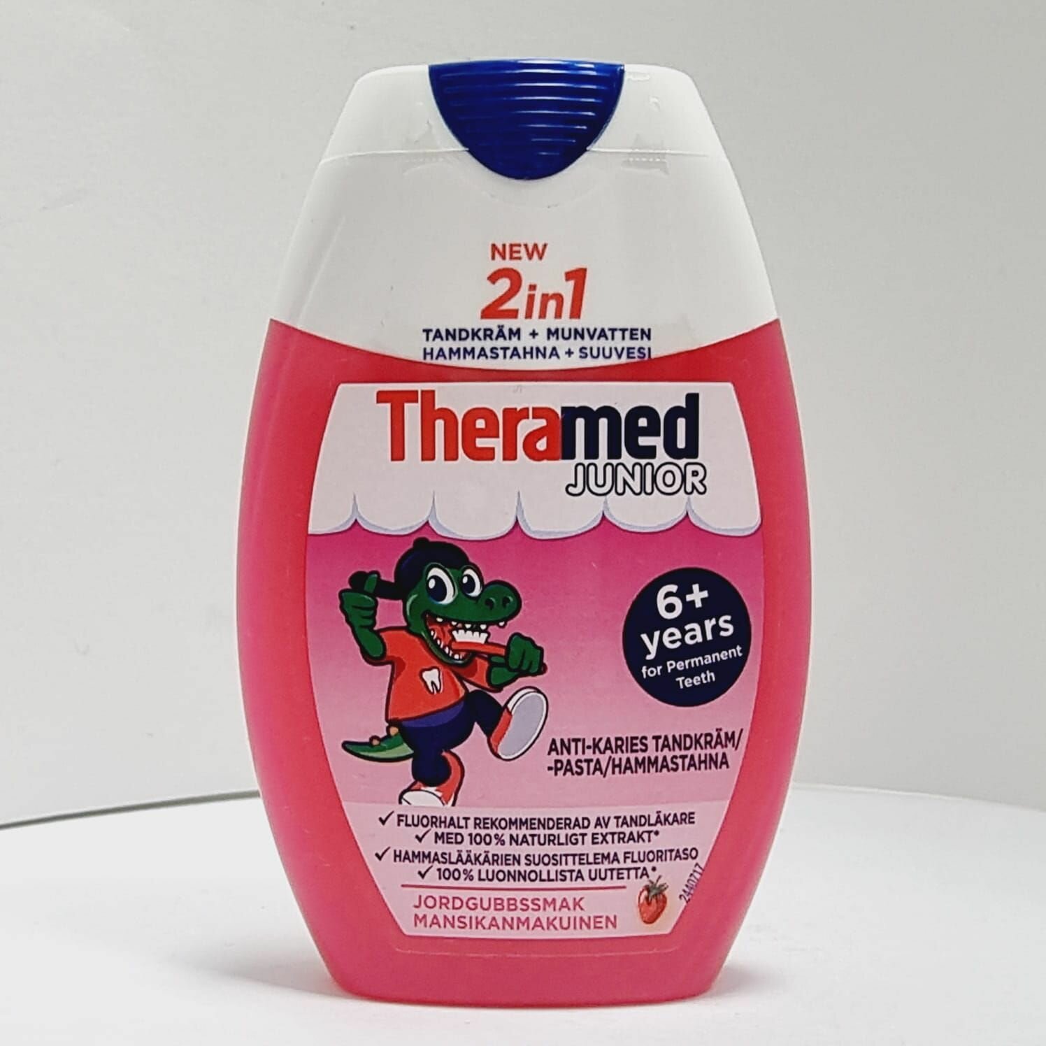 Theramed Детская зубная паста 2 в 1 с фтором от 6 лет с клубничным вкусом 75 мл (Германия)