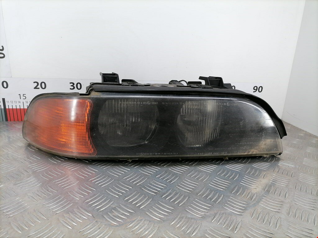 Фара правая BMW 5-Series (E39) 63128362464 арт. 2095340