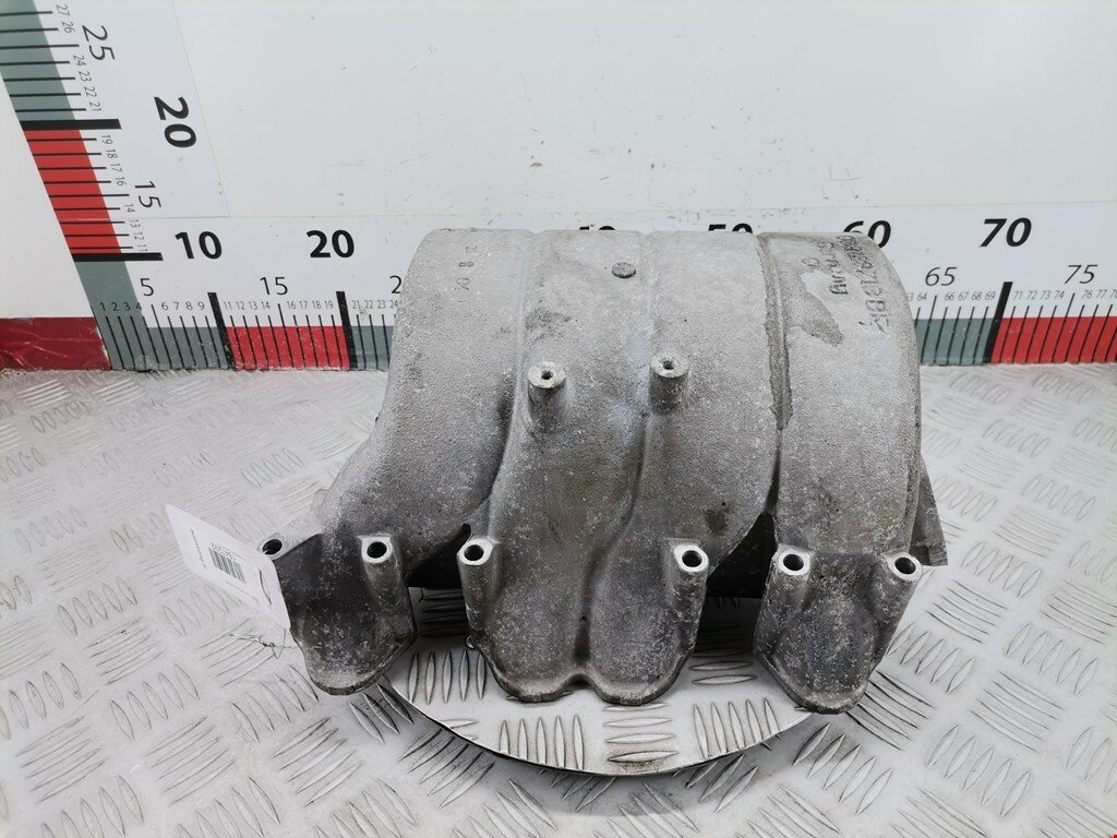 Коллектор впускной Volkswagen Caddy 3 038129713BE арт. 1847292