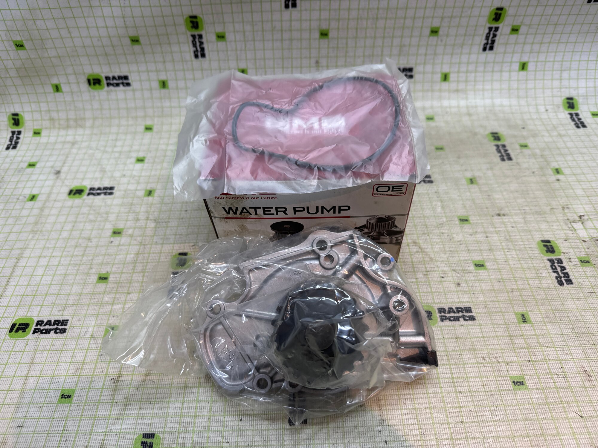 Насос водяной (помпа) для Honda Accord