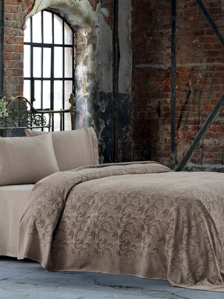 Набор с покрывалом Tivolyo Home Baroc коричневый евро