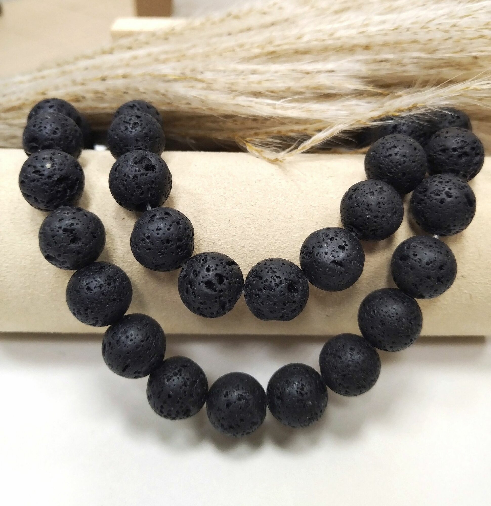 Бусина лава вулканическая шар 14 мм черная (нить 18 см), Suntrim