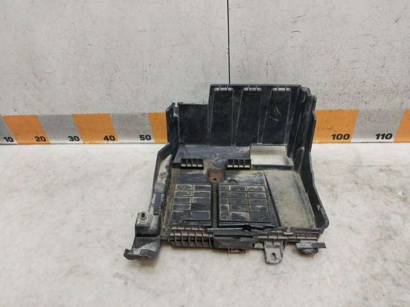 Б/У Площадка под АКБ Renault Megane 2005 2, LM05 481603 RENAULT арт. 8200467409