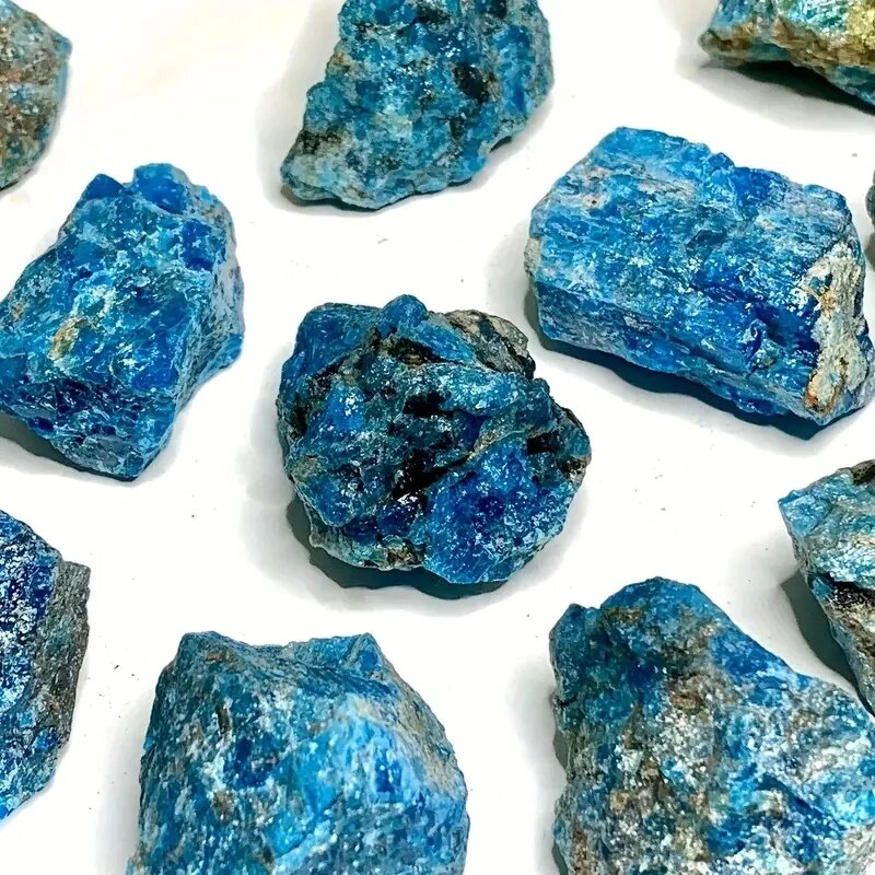 100 г/200 г необработанный синий кристалл апатита, натуральный кристалл, грубый камень для декора аквариума