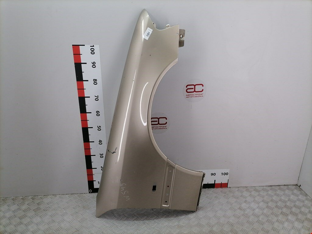 Крыло переднее правое Mercedes C-Class (W202) A2028810201 арт. 2163981