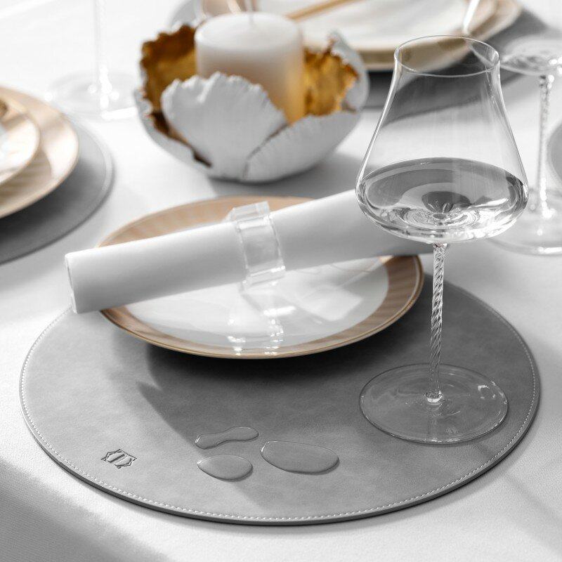 Togas Подставка под горячее, круглая "Рейн" искусственная кожа Lezotex, серая, 33 см