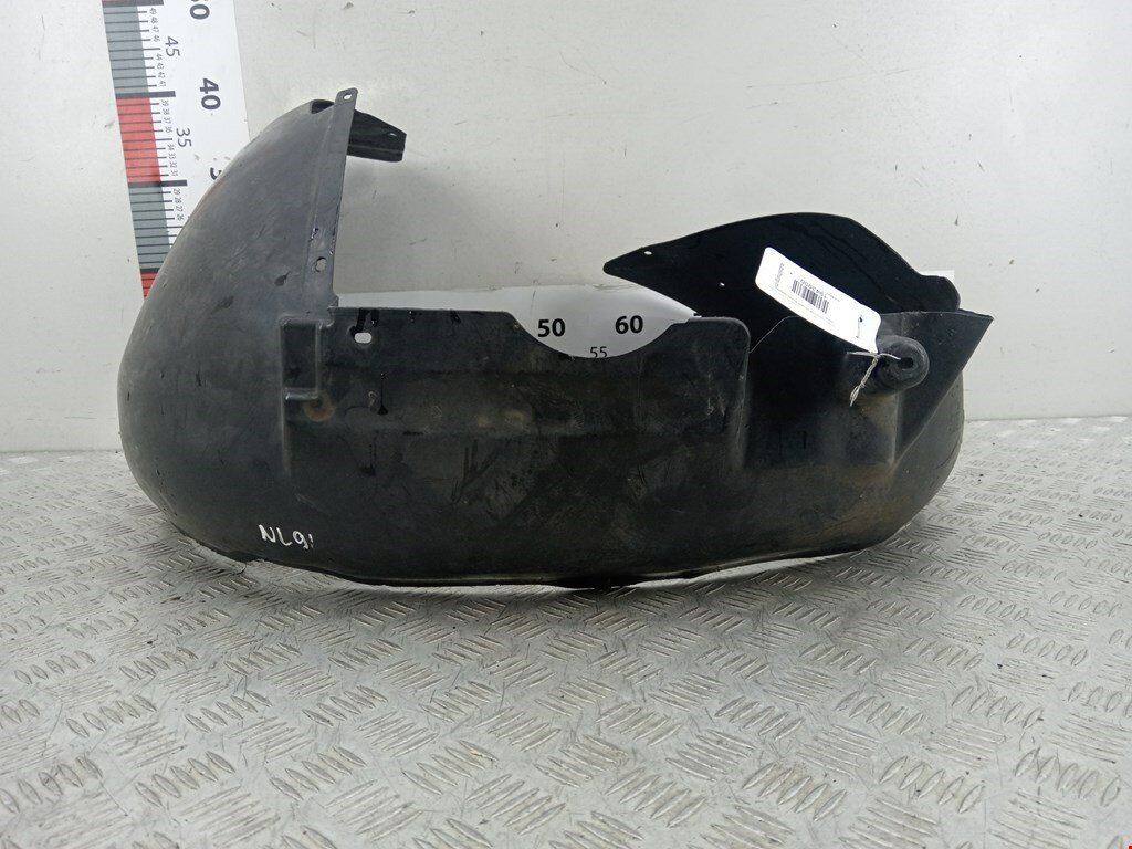 Подкрылок (защита крыла) передний левый Audi A4 B6 8E0821171B арт. 1943900