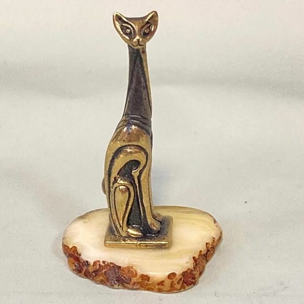 Фигурка с янтарем Кошка статуэтка 5.5х3 см