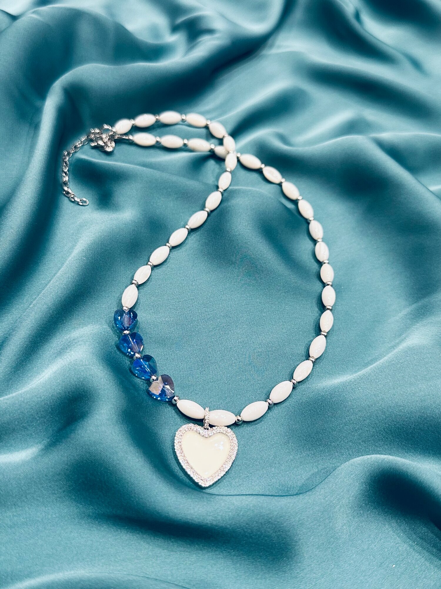 Колье, перламутр, эмаль, стекло