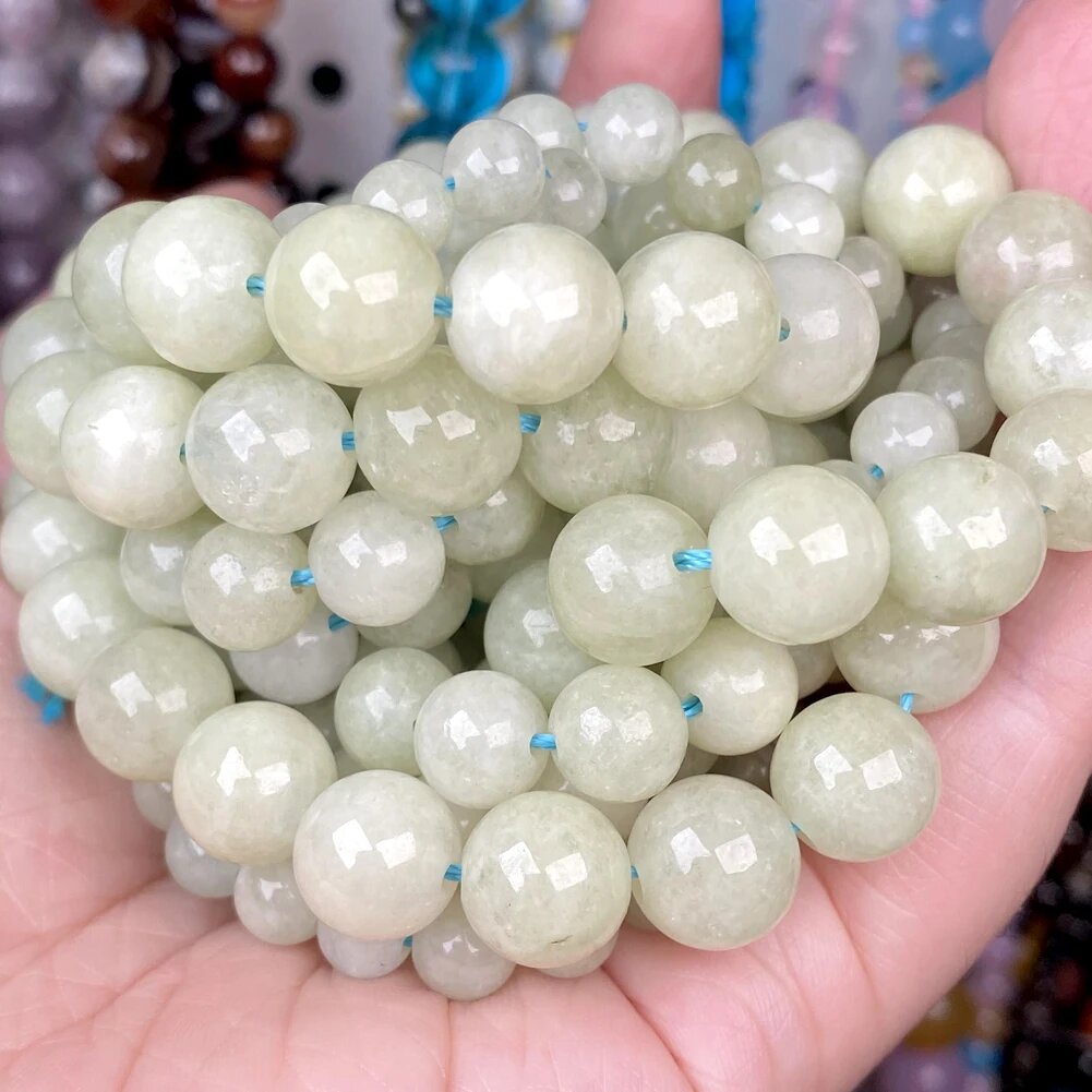 Бусины из прежнита халцедона, 10 мм, 36-37 шт