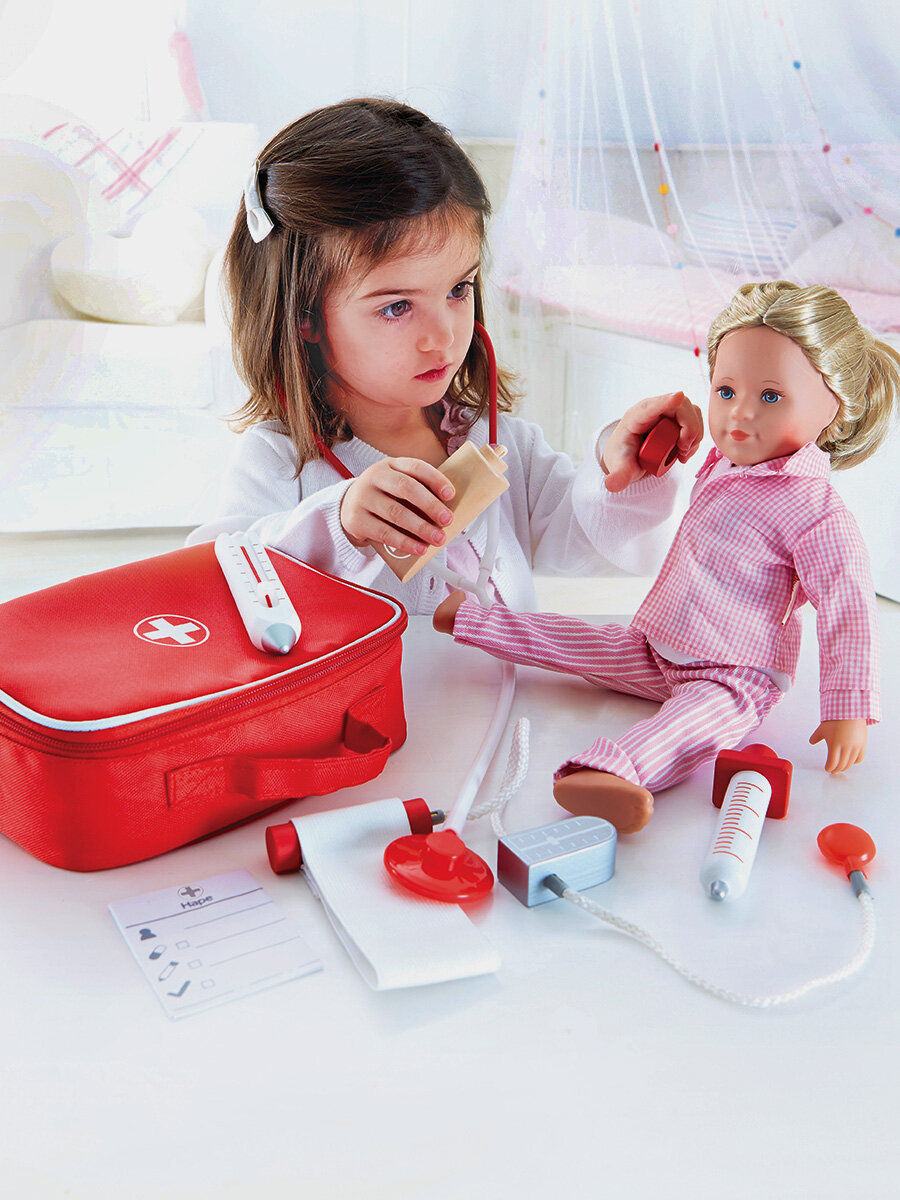 Игровой набор для игры в доктора Hape "Доктор по вызову" E3010_HP