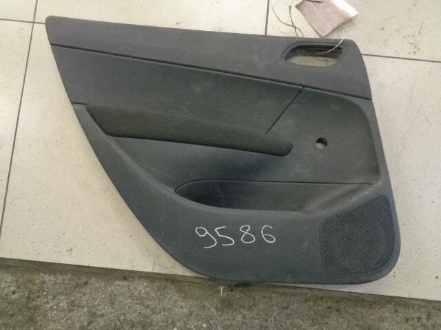 Обшивка двери задней левой от Peugeot 308 2007-2013