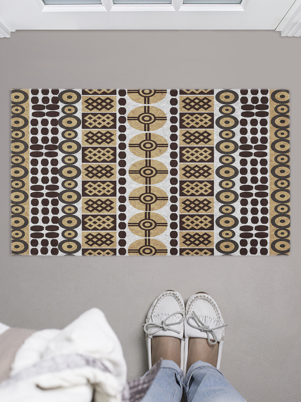 Коврик придверный в прихожую с принтом "Круги в орнаменте" 45 на 75 см , JoyArty