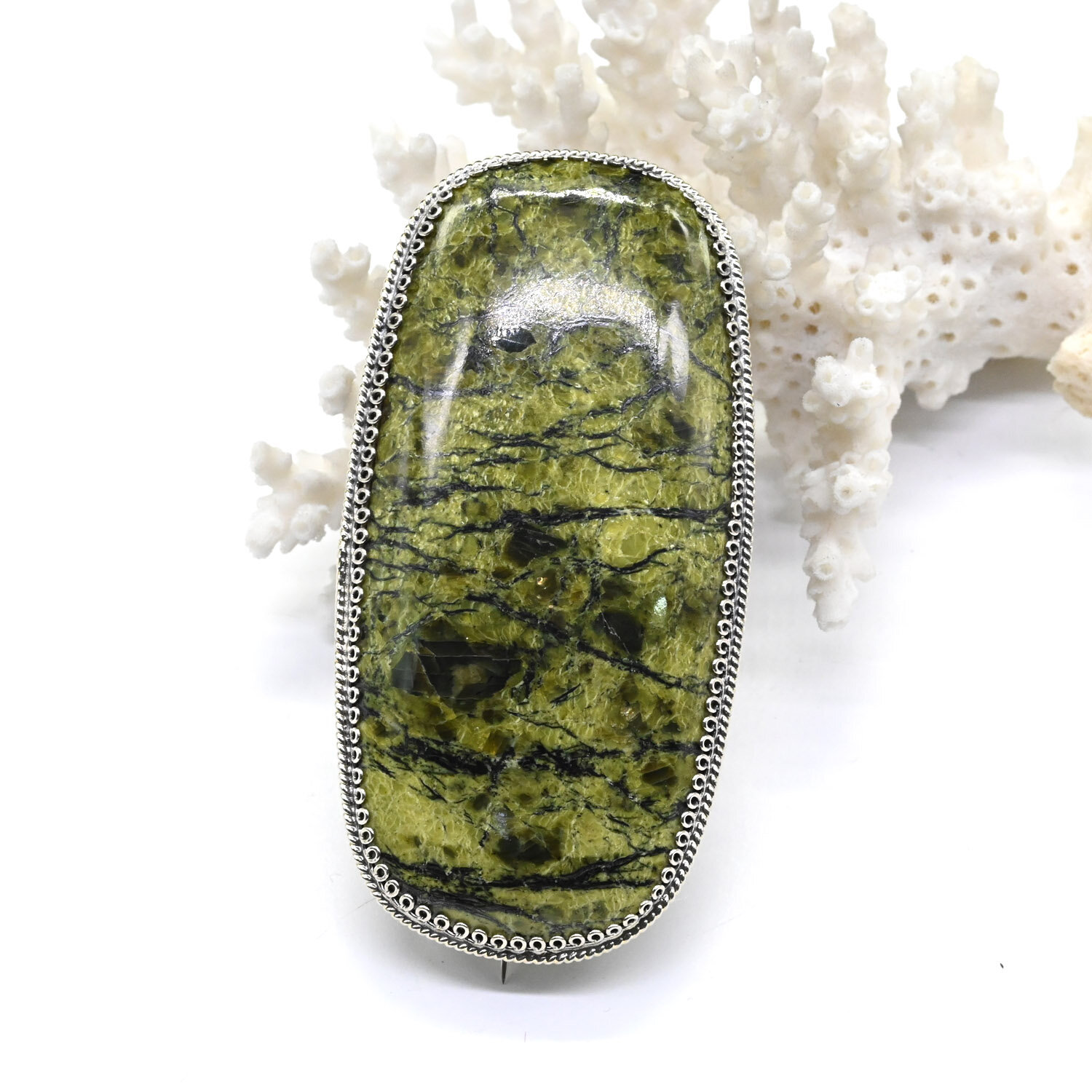 Брошь, змеевик