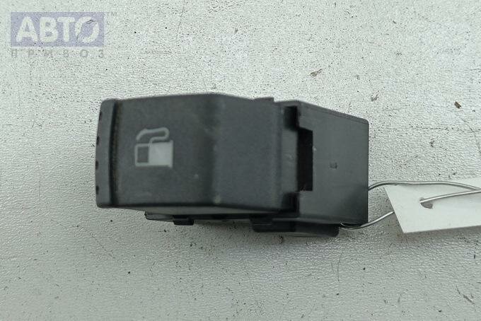 Кнопка открывания лючка топливного бака Volkswagen Passat B5+ (GP)
