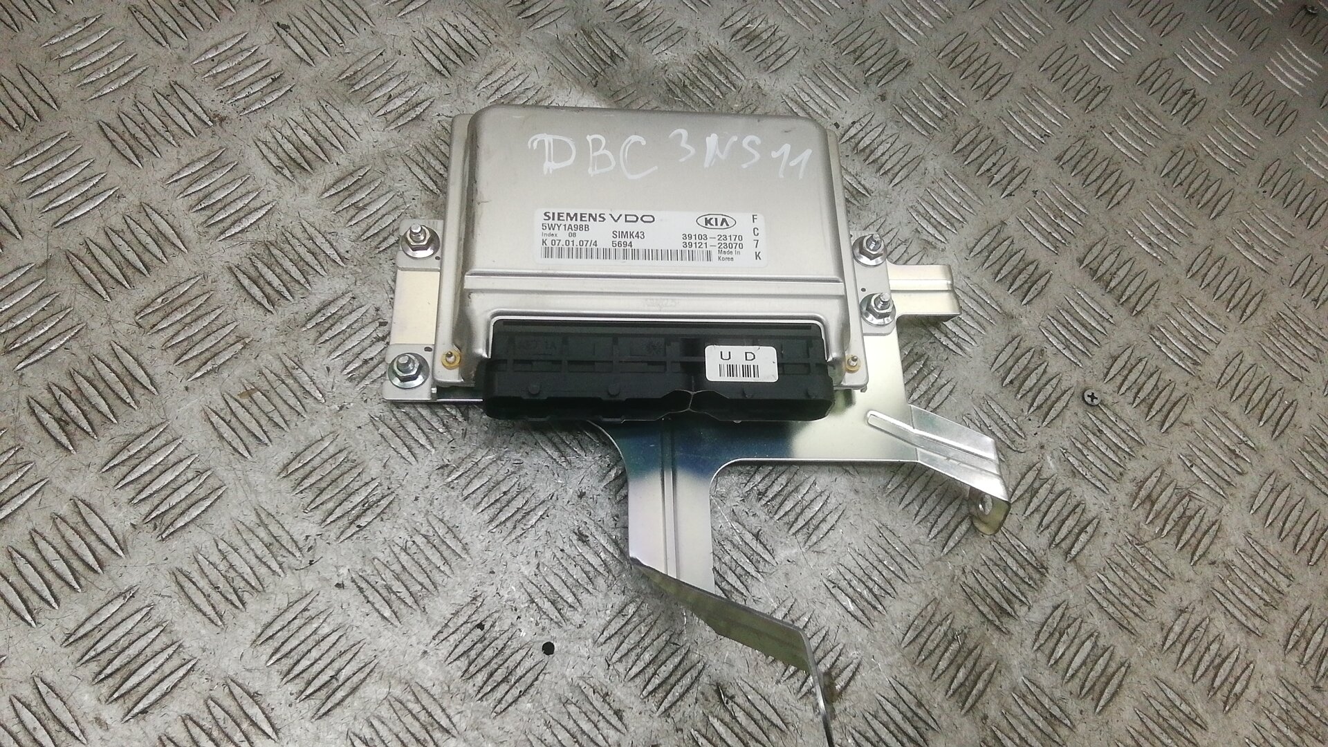 Блок управления двс KIA SPORTAGE 2, Номер 3910323170, 3912123070