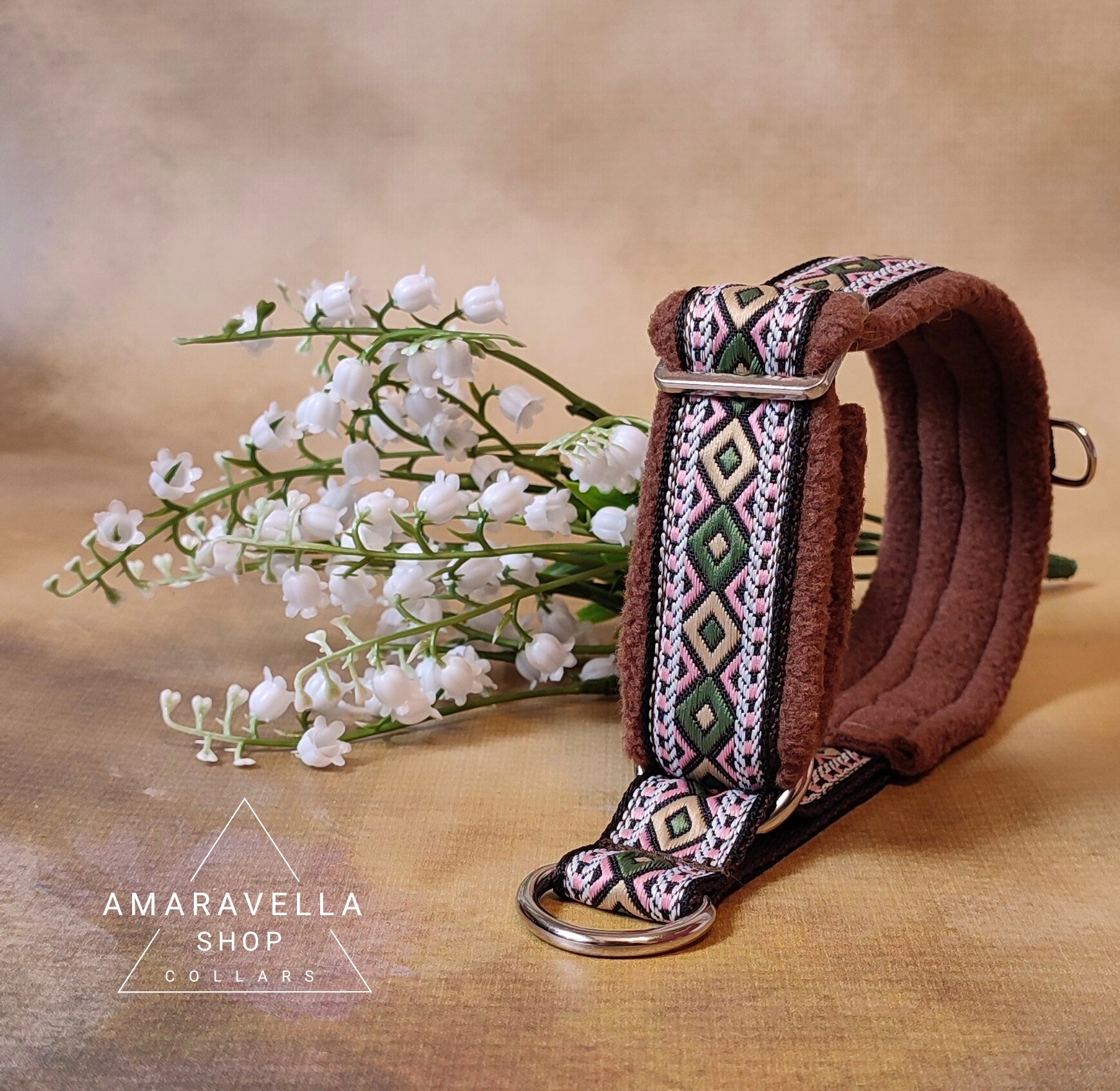 Ошейник для собак полуудавка "Мартингейл" L ручной работы, оберег для собак бохо