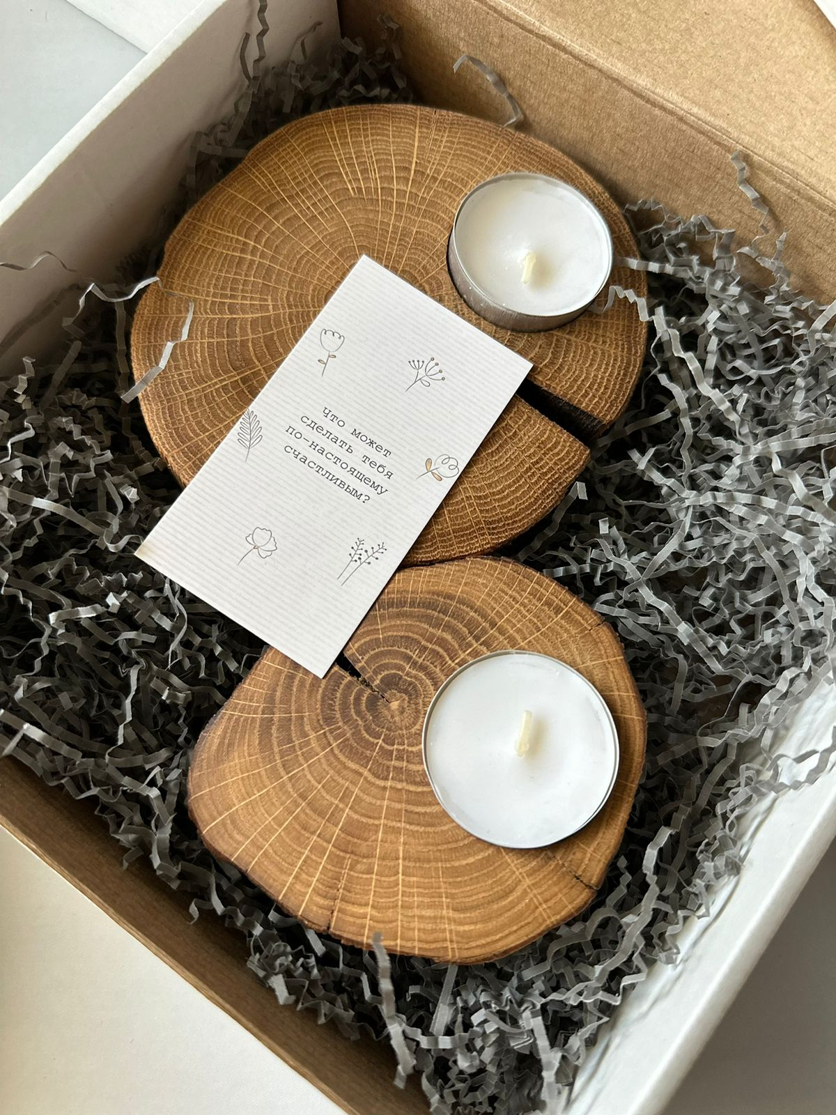 Набор деревянных подсвечников из дуба со свечами, 2 шт.