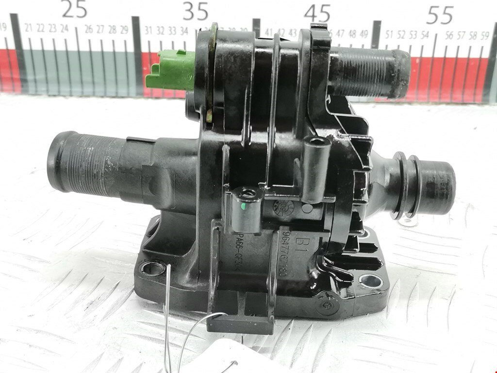 Корпус термостата Ford Focus 2 1313841 арт. 1746082