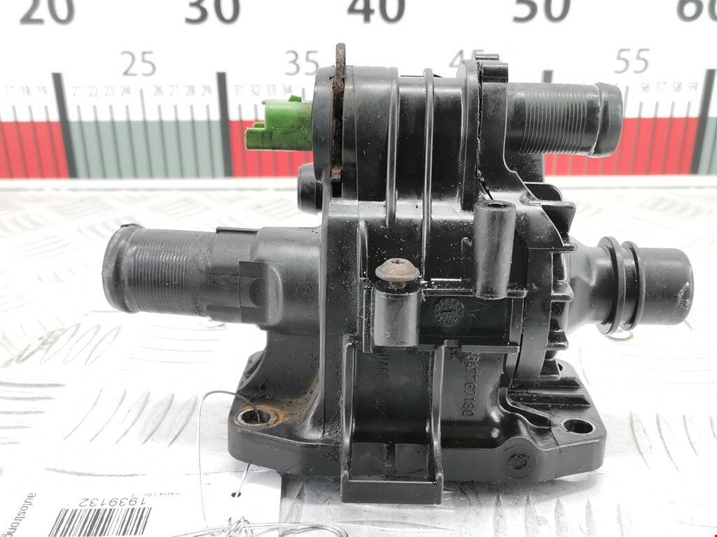 Корпус термостата Mazda 3 BK ZJ0115172 арт. 1939132