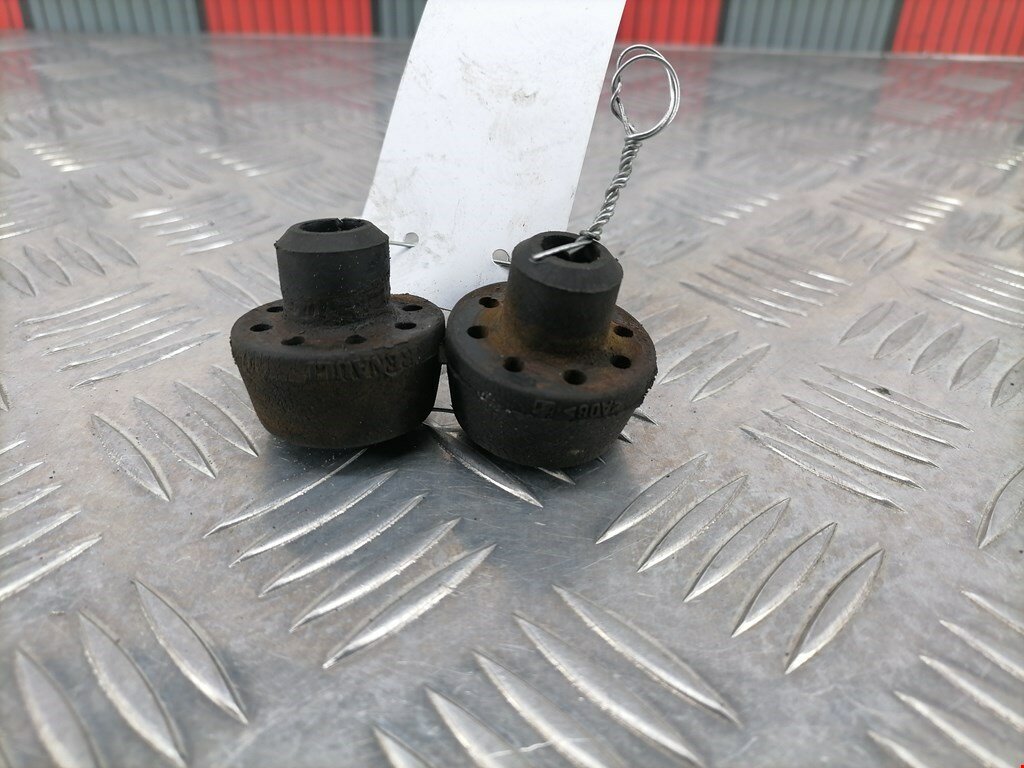 Кронштейн (крепление) радиатора Renault Logan 1 7700430992 арт. 2130532