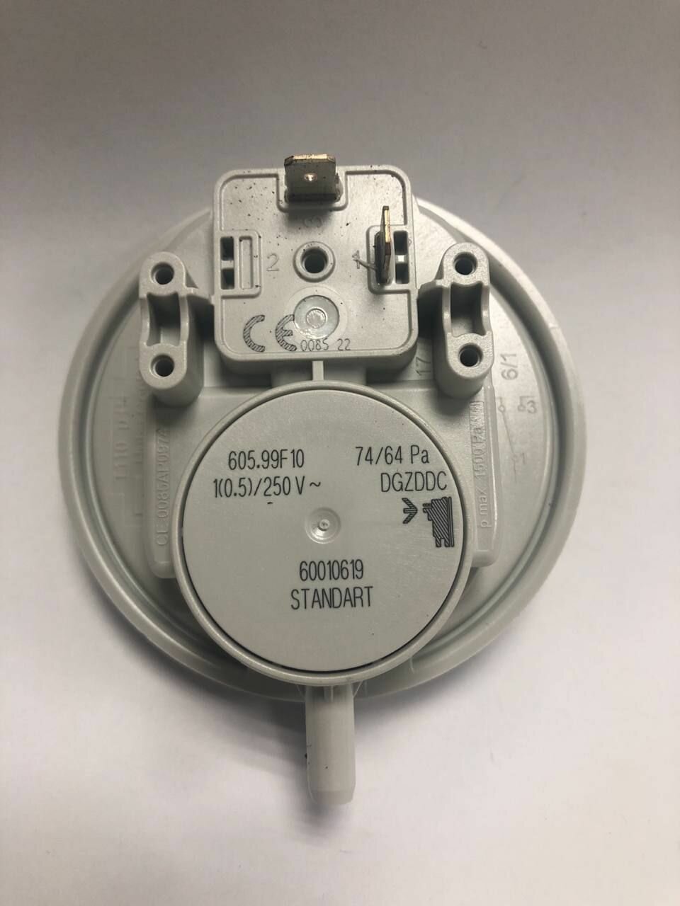 87186456530 Пневмореле 74/64Ра