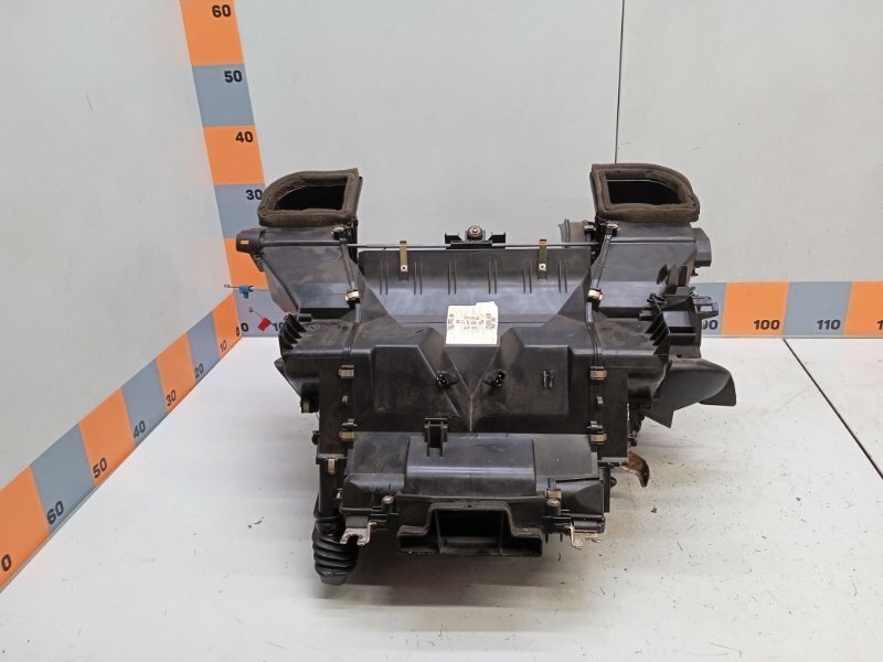 Б/У Корпус печки, под климат, печка, БМВ 5 Е39 Корпус отопителя BMW 5-Series 1998 E39 214226 BMW арт. 64118385923