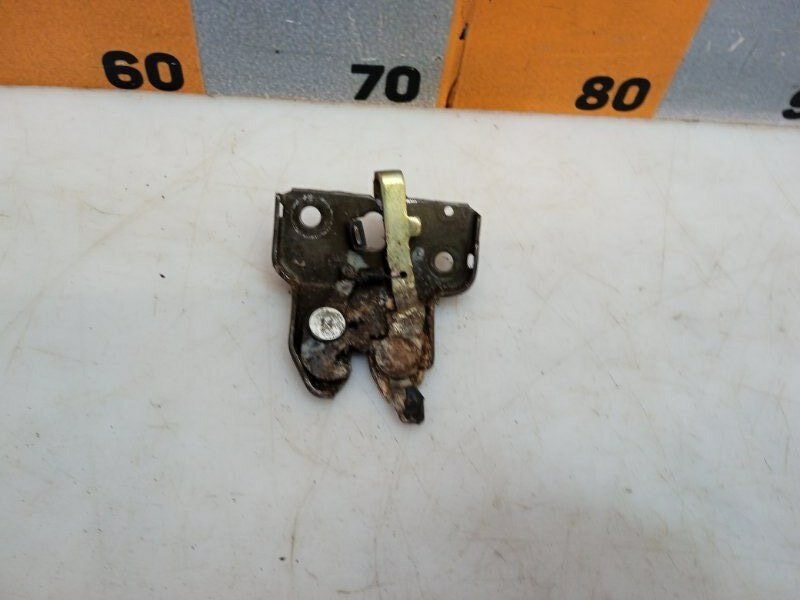 Б/У Ниссан Максима А33 Замок багажника Nissan Maxima 2001 A33 315862 NISSAN арт. 846323Y500